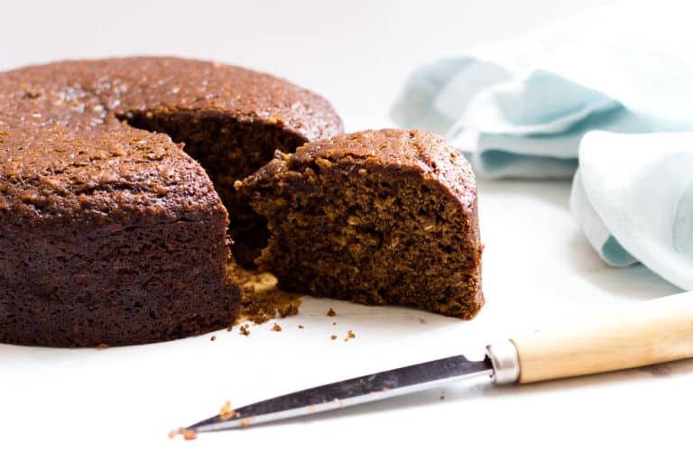 BONFIRE NIGHT PARKIN CAKE | Food & Table