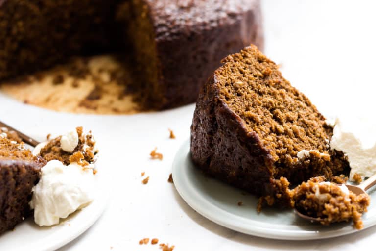 BONFIRE NIGHT PARKIN CAKE | Food & Table