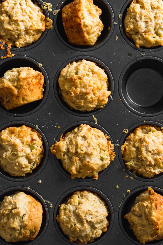 APPLE CHEDDAR BEER BREAD MUFFINS | Food & Table